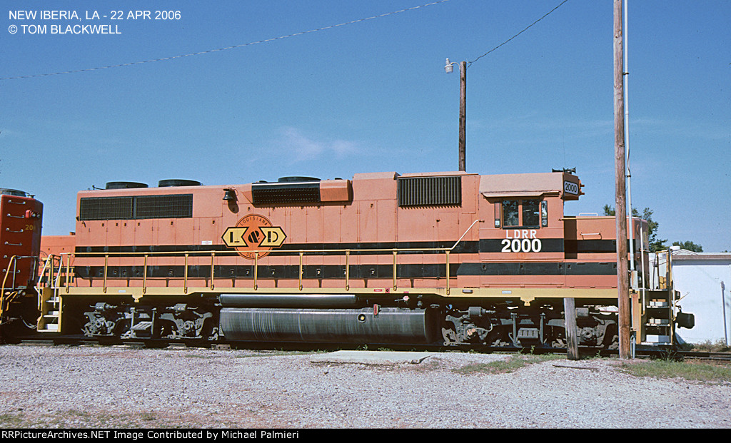 L&D GP38 2000